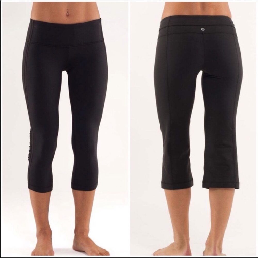 Lululemon Reversible Groove Crop Workout Pants 2 - Gem